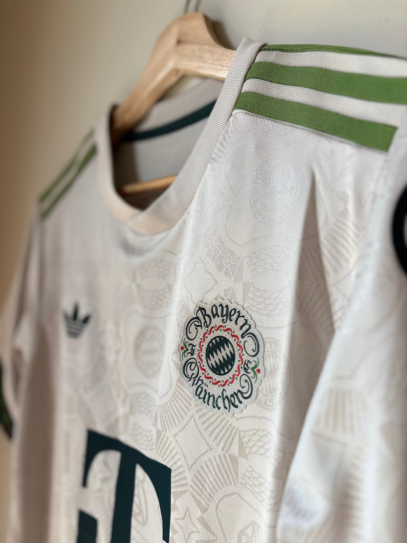 Bayern Munchen Oktoberfest kit 25/26 – FASHION FOOTBALL
